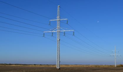 Consumers Energy working to clear trees from 9,000 miles of power lines ...