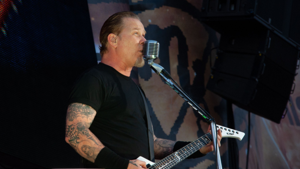Metallica shares video for 'Crown Of Barbed Wire' | WHDQ