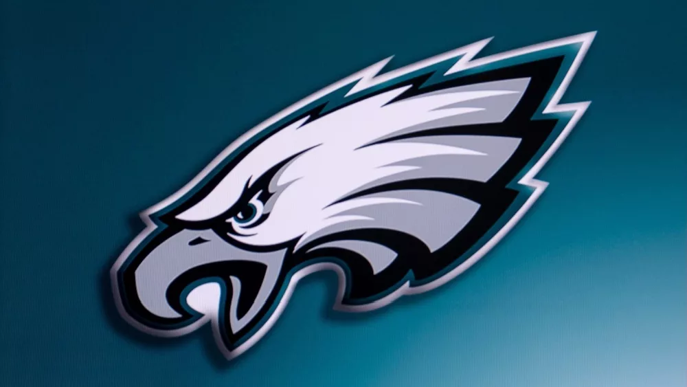 Philadelphia Eagles release veteran tight end C.J. Uzomah | Fox Sports ...