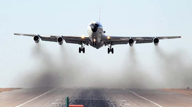 Chinese fighter flew inverted above US Air Force jet over Yellow Sea ...