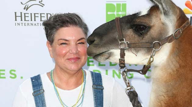 "The Facts of Life" star Mindy Cohn reveals breast cancer battle ...