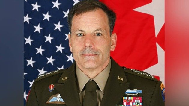 Key Army general relinquishing command | MyCentralOregon.com - Horizon ...