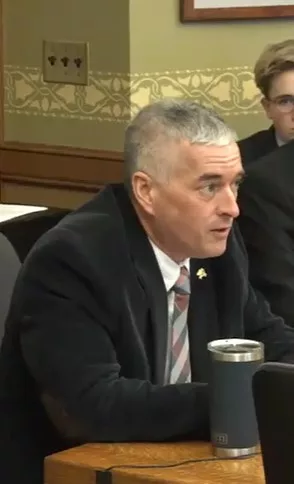 McCue speaks against senate bill at capitol | WCLO