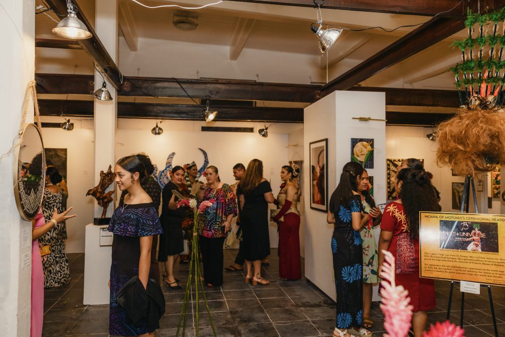 Master Carver Sven Ortquist featured in 2025 Mosooi Art Gala | Talanei