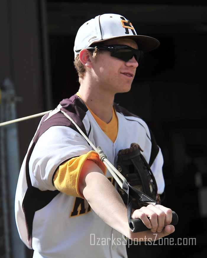 Pictures: 2016 Kickapoo vs. Lebanon Baseball – Ozarks Sports Zone