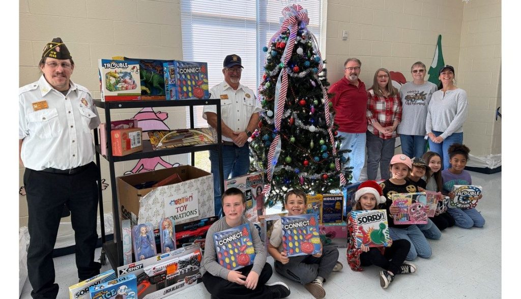 VFW Post 3246 donates toys, $4,500 to support Mountain Home schools ...