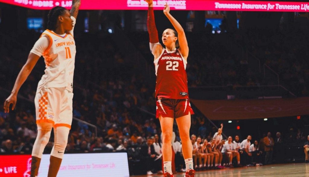 Bates leads Arkansas in loss at No. 20 Tennessee | KTLO
