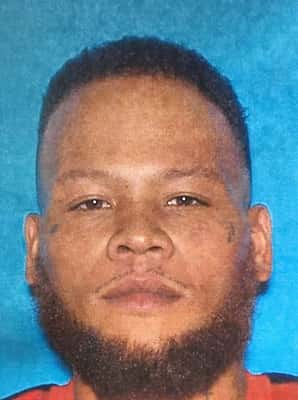 Cave City police looking for suspect who escaped custody | K105