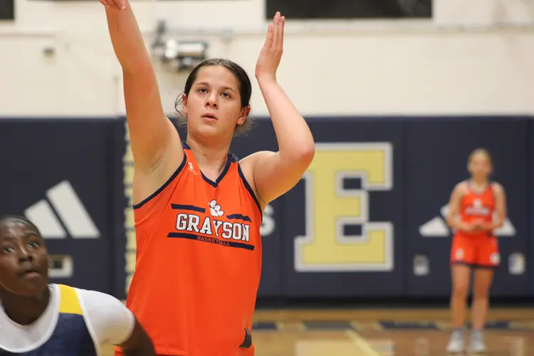 Smith delivers game-winner as Lady Cougars split at Elizabethtown | K105