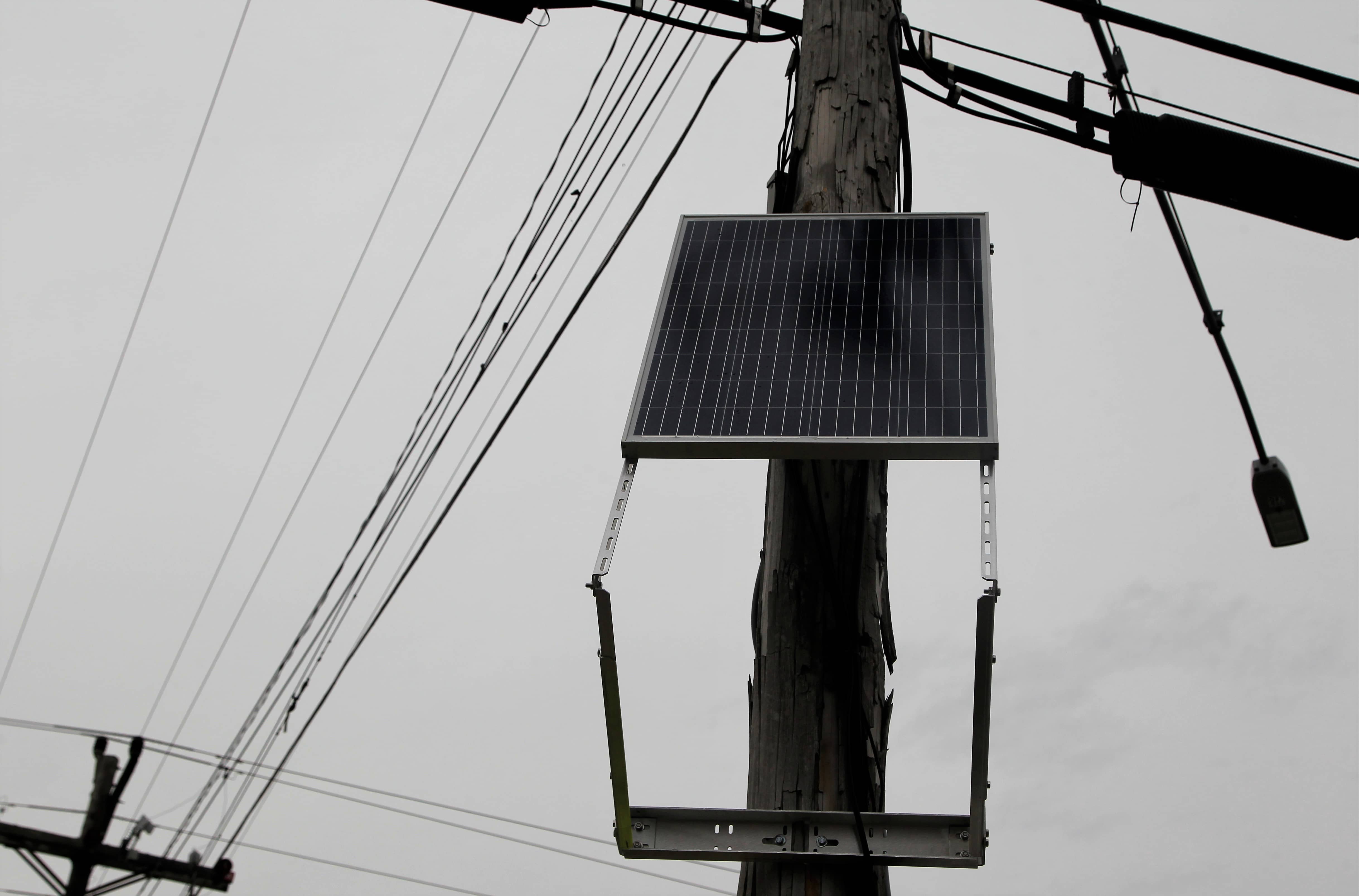 KYTC Installs Solar-Powered Crosswalk At Trigg Schools | WKDZ Radio