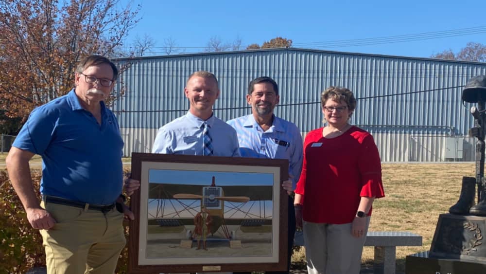 Howell-Oregon Electric donates picture to West Plains school | E ...