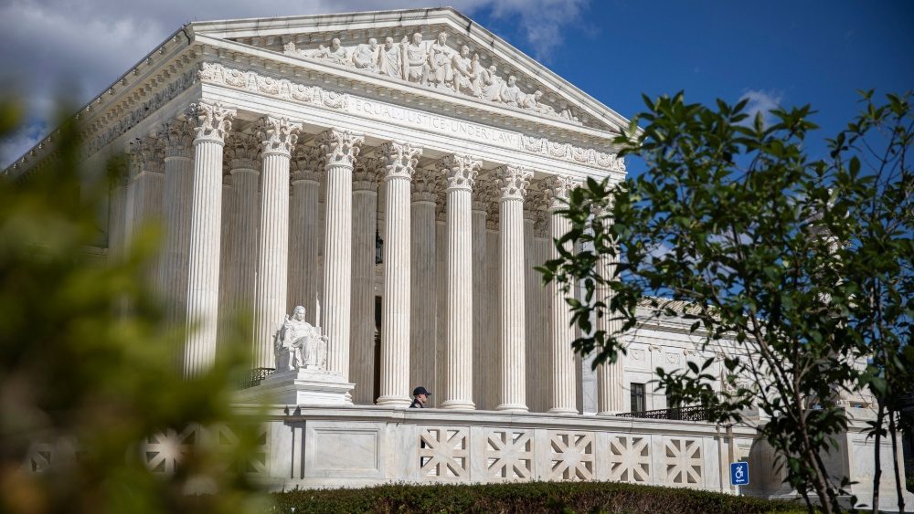 Supreme Court unanimously rules to limit federal gun ban for casual ...