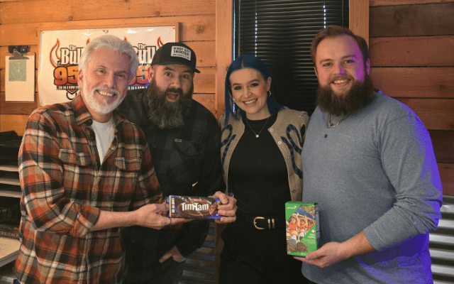 FROM NASHVILLE: Amy Sheppard Brings Her Music LIVE to The Morning ...