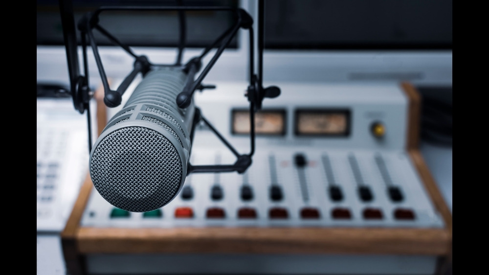 104.9 The X | WXRX | Rockford Rock Station