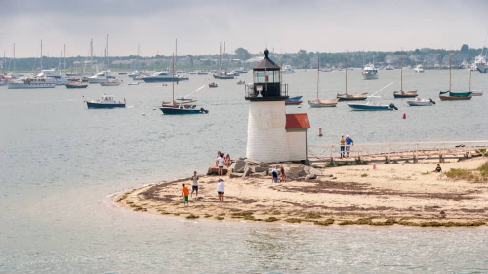 Fire destroys historic Veranda House Hotel on Nantucket Island, MA | W ...
