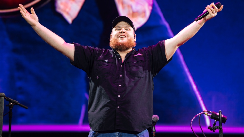 See Luke Combs' video for "Ain't No Love in Oklahoma" from 'Twisters ...