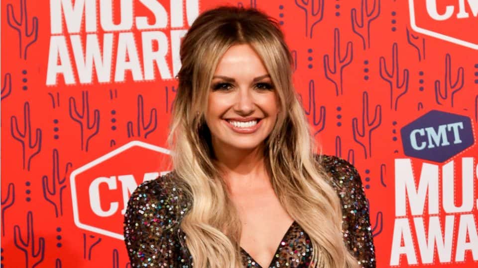 Carly Pearce And Lee Brice Hit The Top Of The Charts With "I Hope You ...