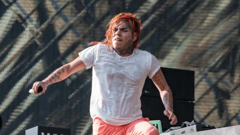 6IX9INE Releases New Song And Video For 'PUNANI' | 100.7 KGMO