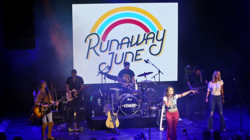 Runaway June Brings Virtual Concert to Military Troops for the Holidays ...